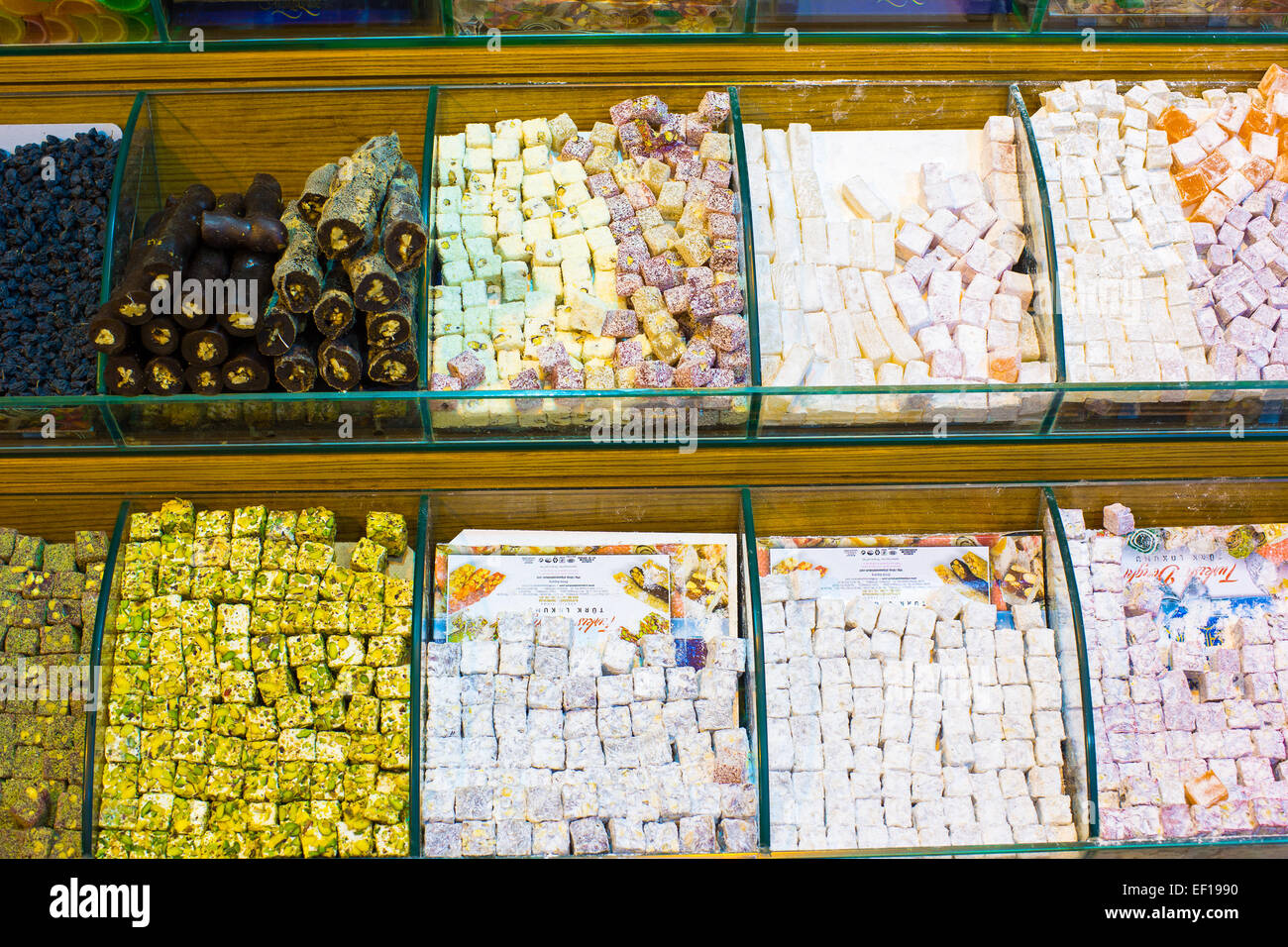 Traditional Turkish sweets on Istanbul market Stock Photo - Alamy