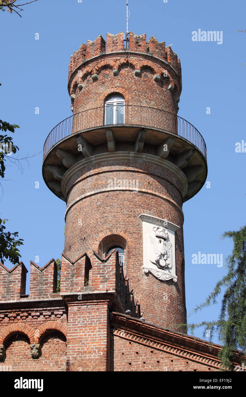 Real tower hi-res stock photography and images - Alamy