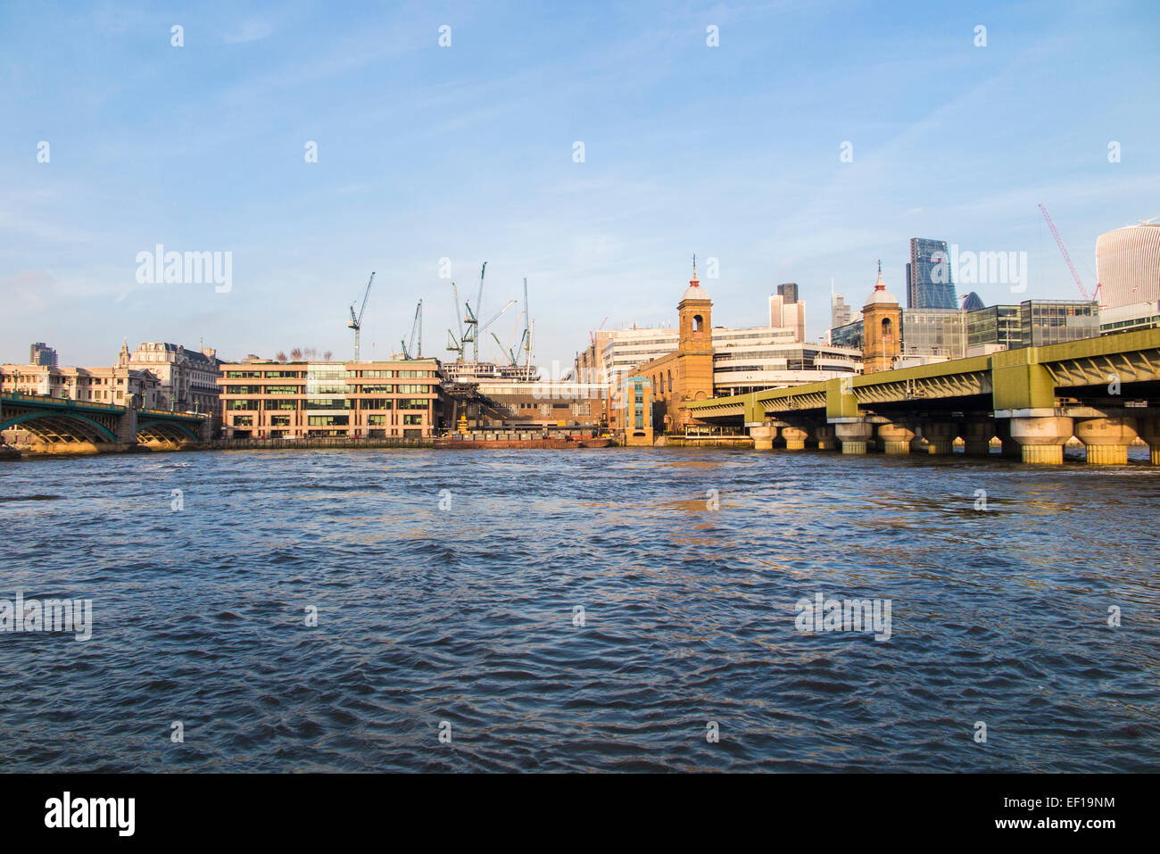 Tower cranes on the daytime skyline, Bloomberg Place building site in ...