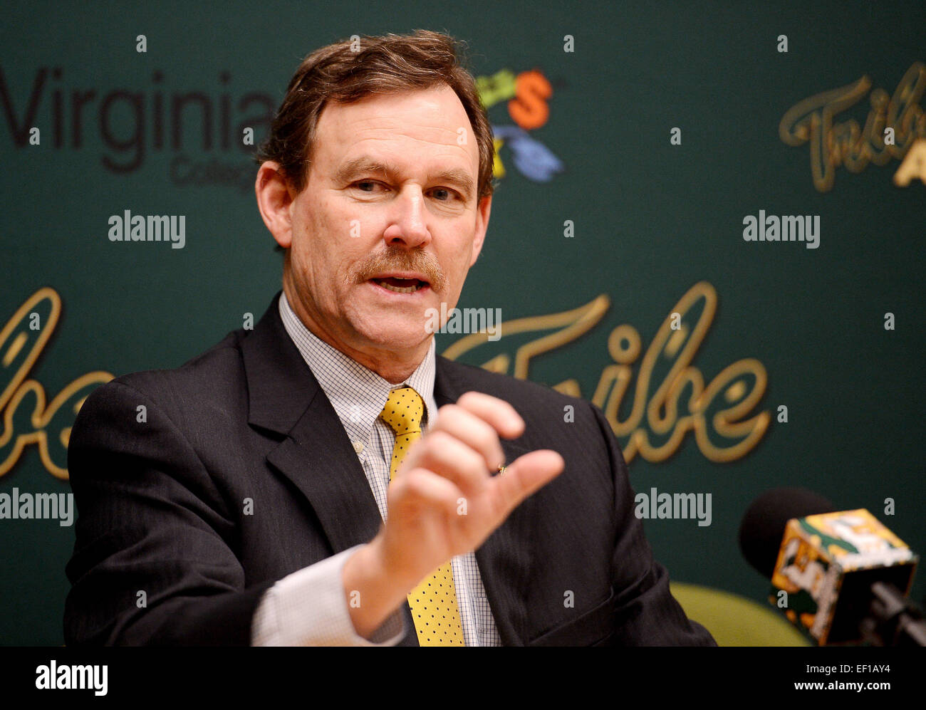 Williamsburg, VA, USA. 24th Jan, 2015. 20150124 - William and Mary head ...