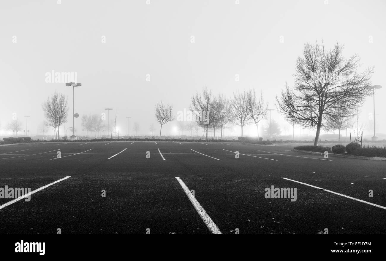 Empty lot hi-res stock photography and images - Alamy