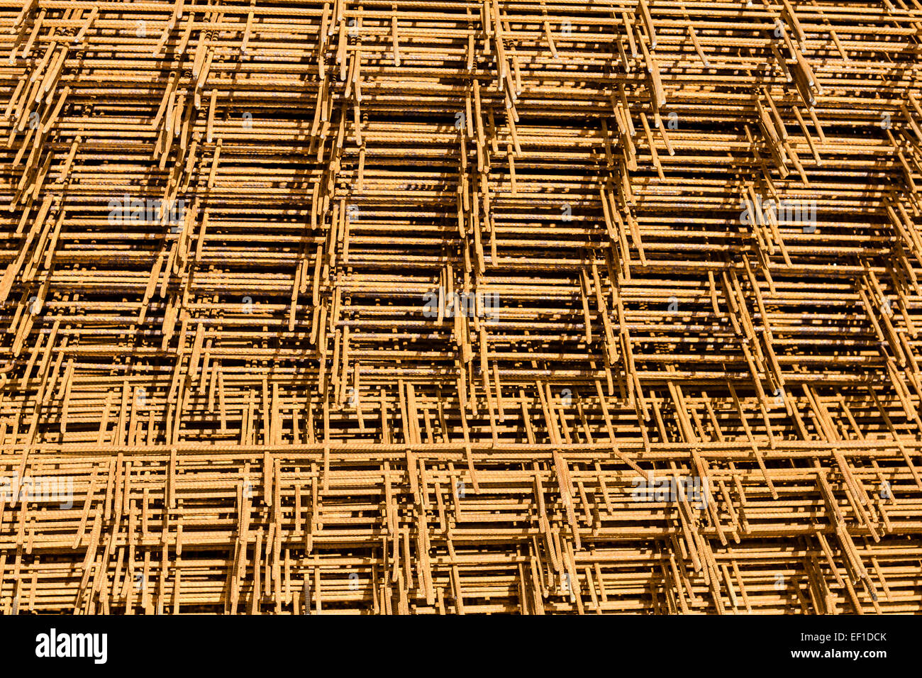 The close up of Rusty wire mesh Stock Photo - Alamy