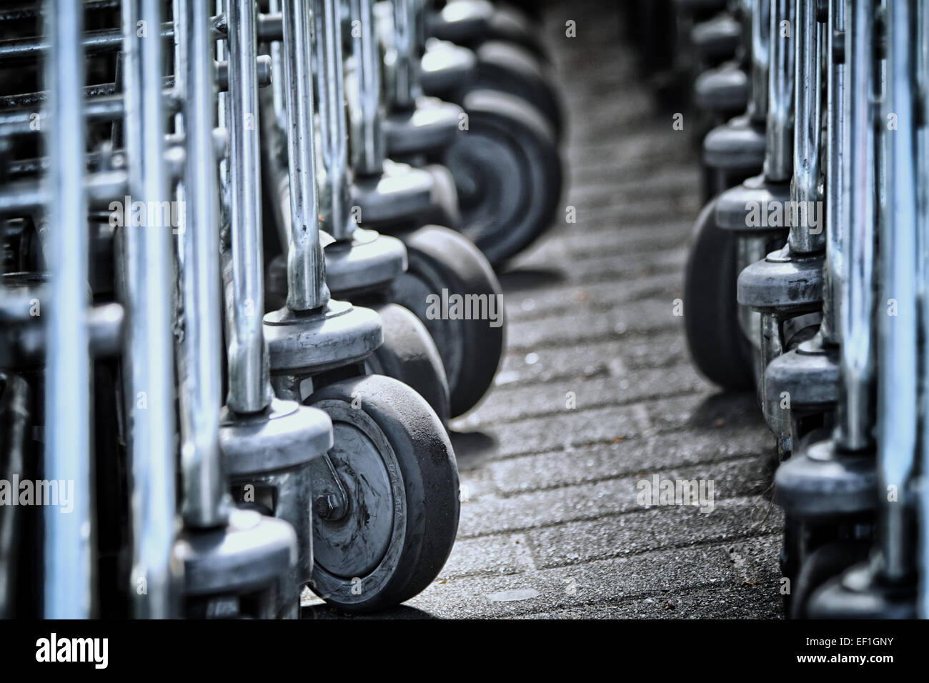 Shopping cart detail hi-res stock photography and images - Alamy