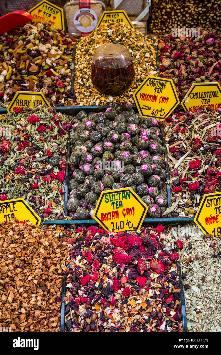 Spice display hi-res stock photography and images - Alamy