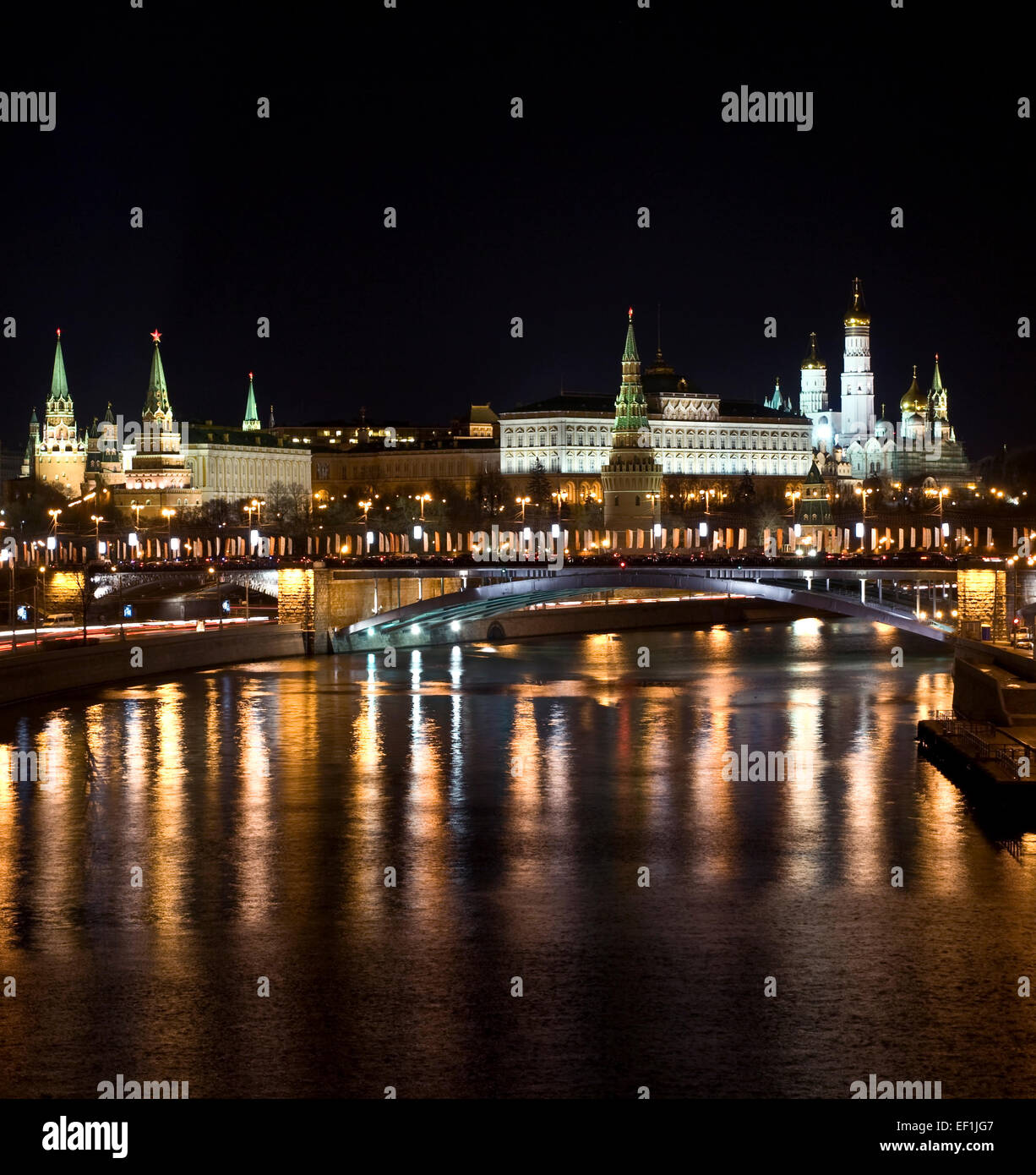 Moscow, Kremlin fortress with palace and cathedrals inside on bank of ...