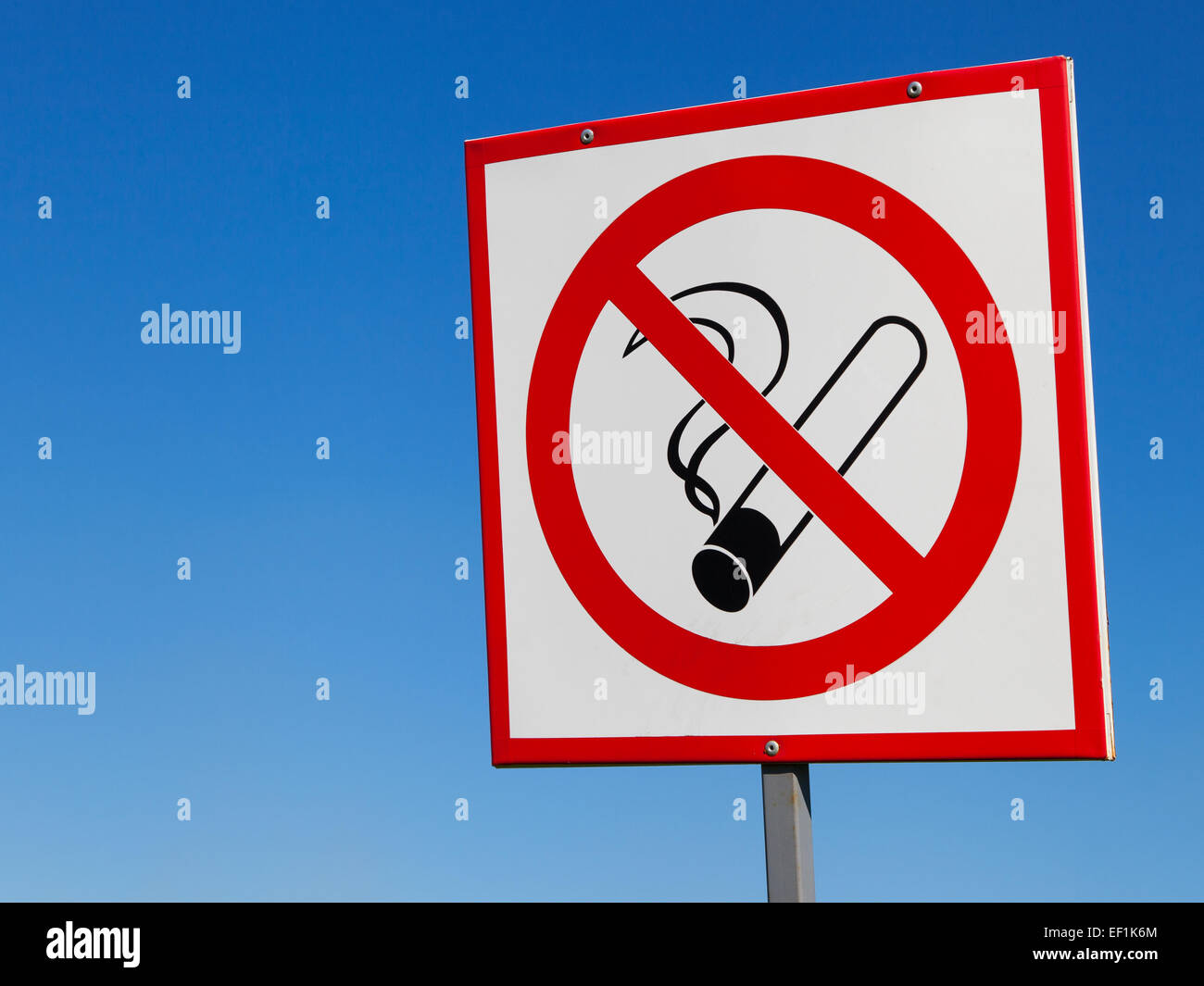 No Smoking Zone Sign High Resolution Stock Photography and Images - Alamy