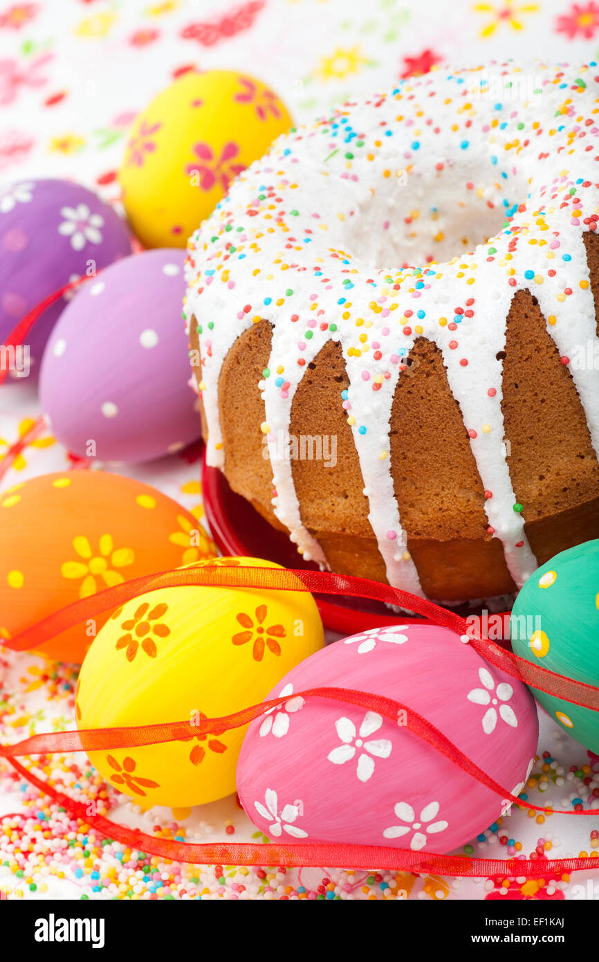 easter cake and colorful eggs Stock Photo - Alamy