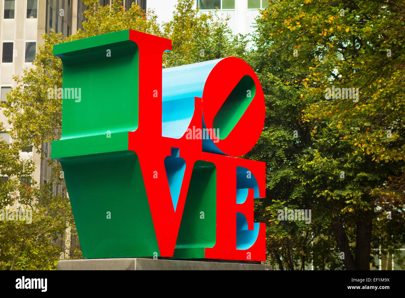 Love sculpture by Robert Indiana in NYC Stock Photo - Alamy