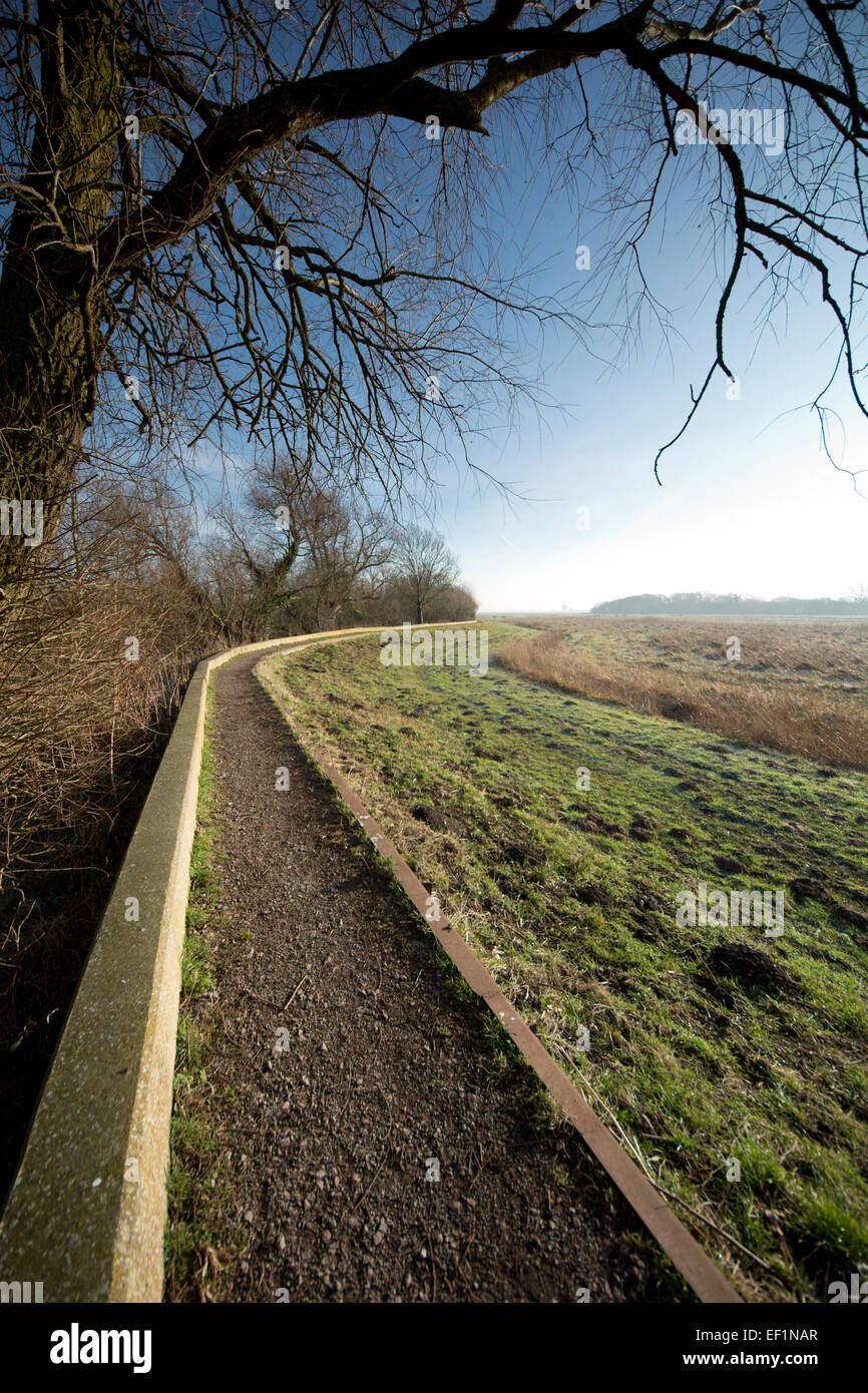 Flood bank hi-res stock photography and images - Alamy