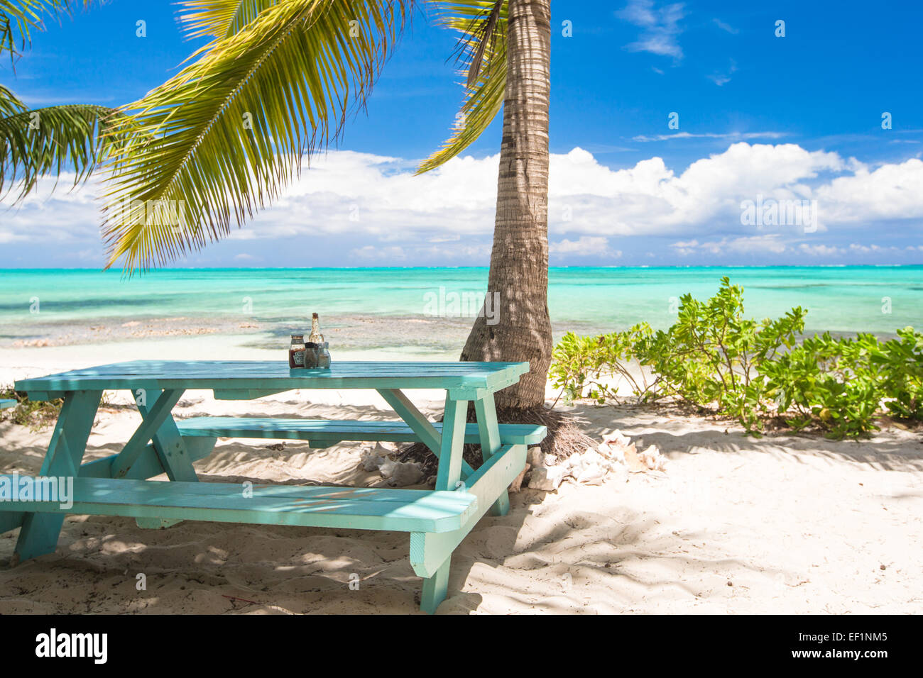 Outdoor cafe on tropical beach at Caribbean Stock Photo - Alamy