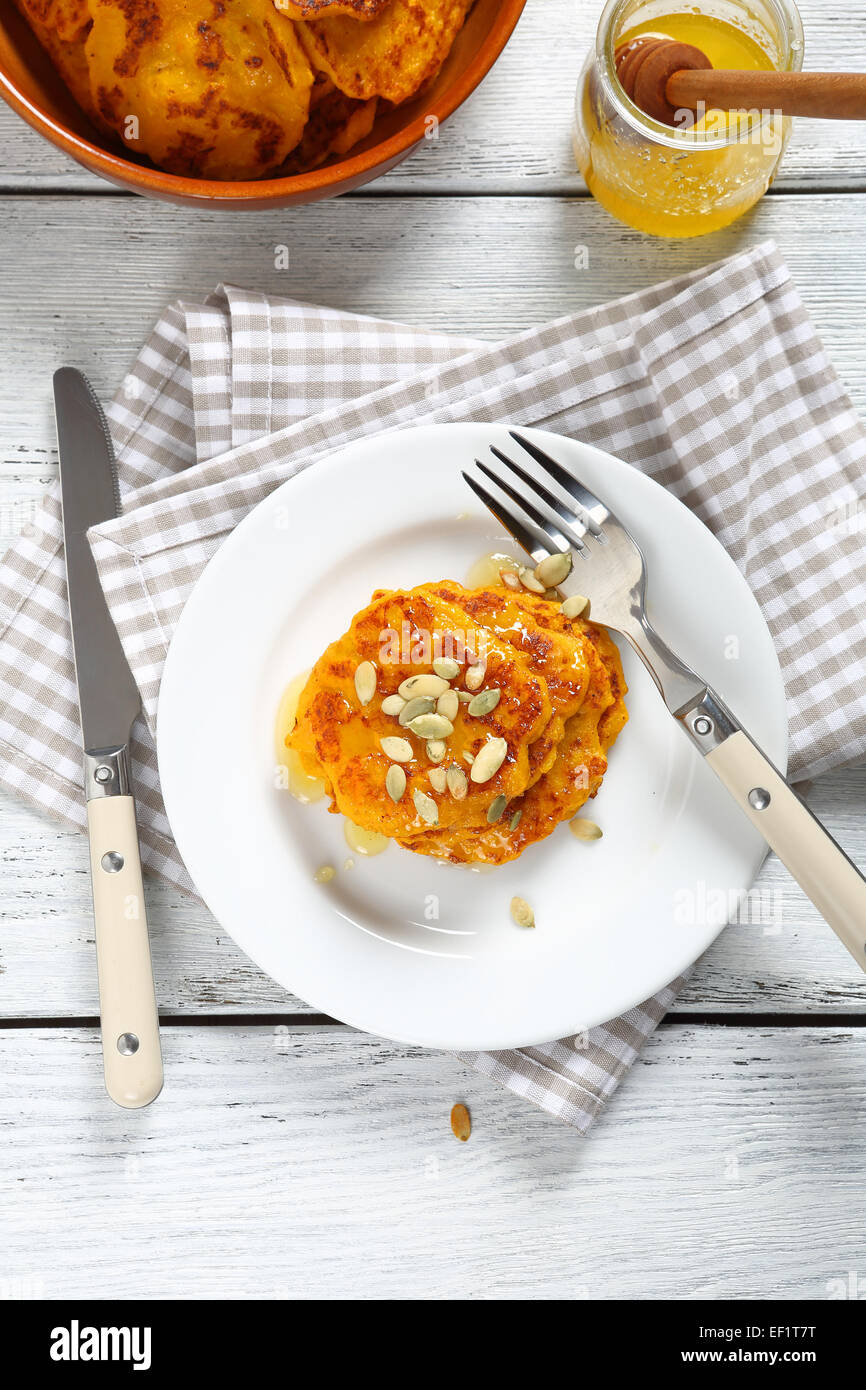 Yellow pancakes hi-res stock photography and images - Alamy