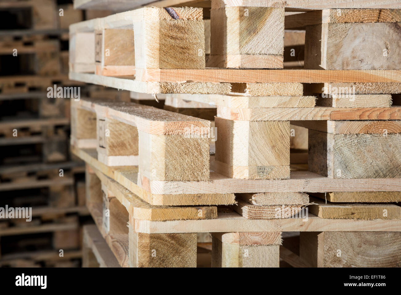 detail of stock wood pallet Stock Photo - Alamy