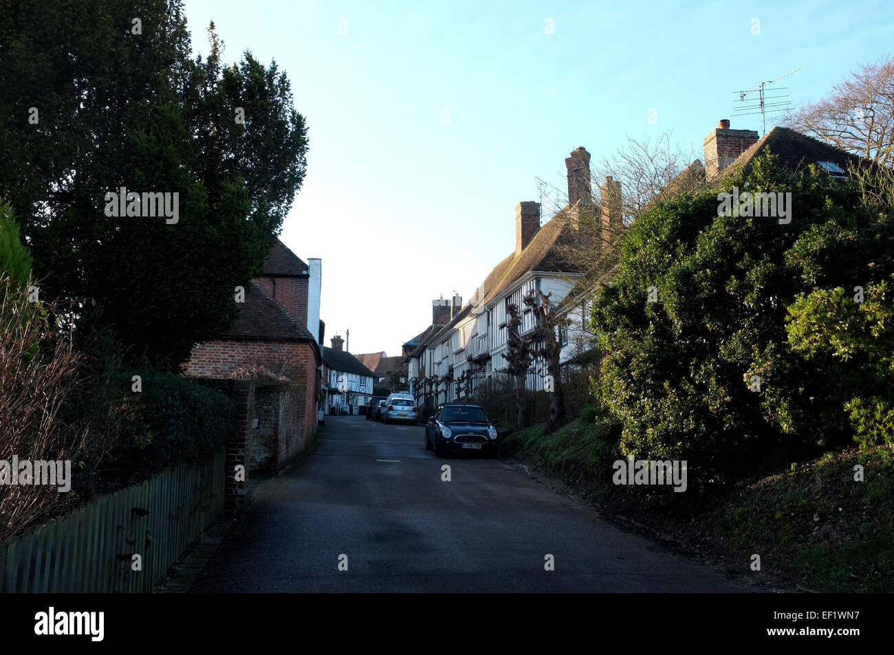 Village square chilham kent hi-res stock photography and images - Alamy