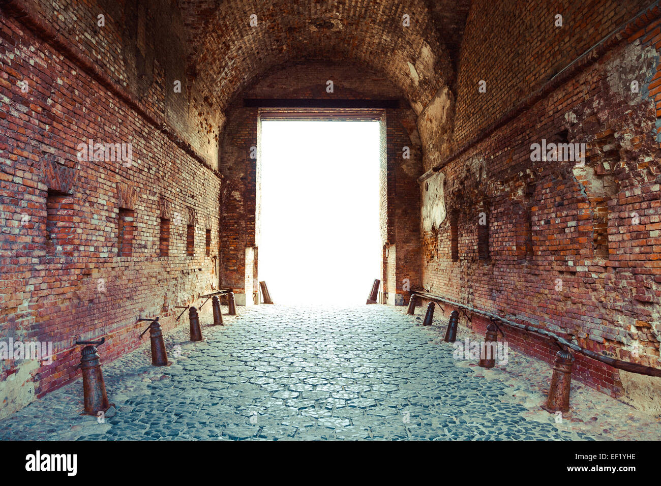 See through brick wall hi-res stock photography and images - Alamy