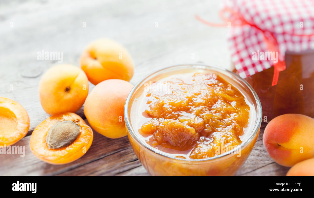 Rustic fruits hi-res stock photography and images - Alamy