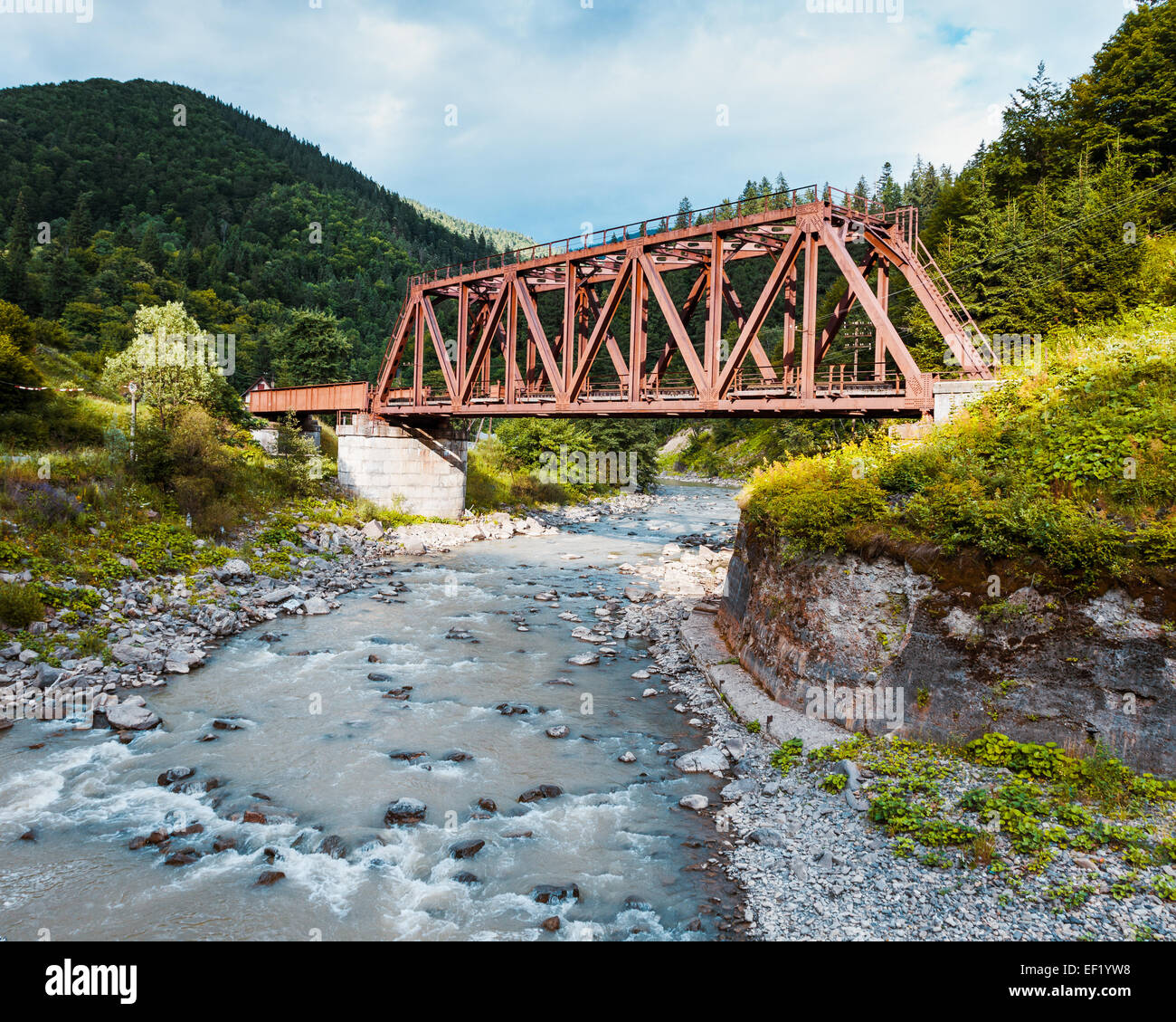 Steel trestle hi-res stock photography and images - Alamy