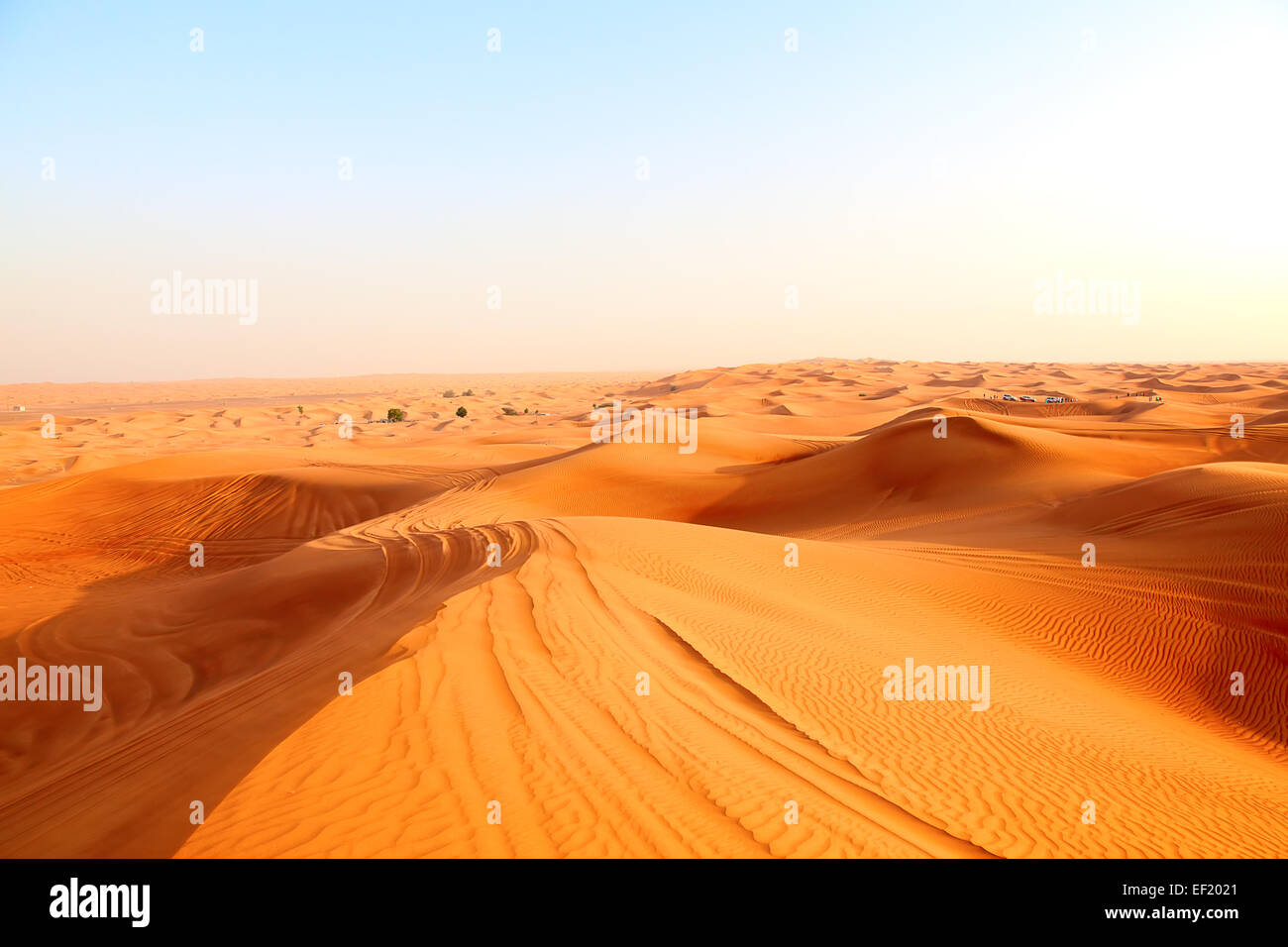 Red sand "Arabian desert" near Dubai, United Arab Emirates Stock Photo ...
