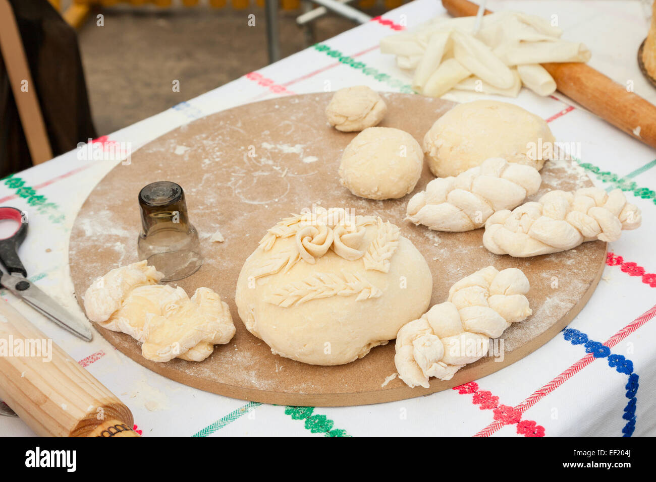 Decorative bread hi-res stock photography and images - Alamy