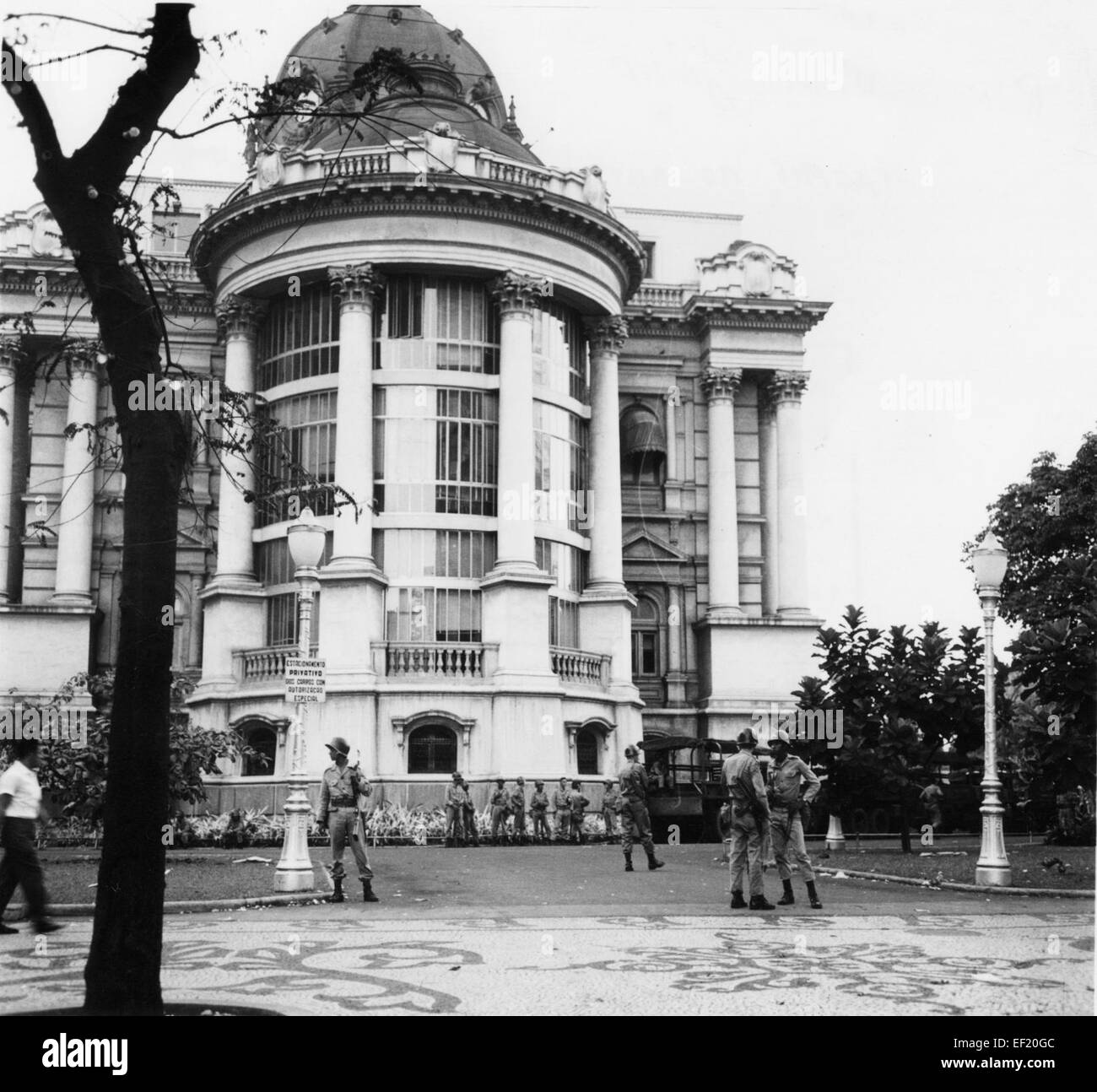 Photographs produced by third parties showcase the Palácio Monroe in ...