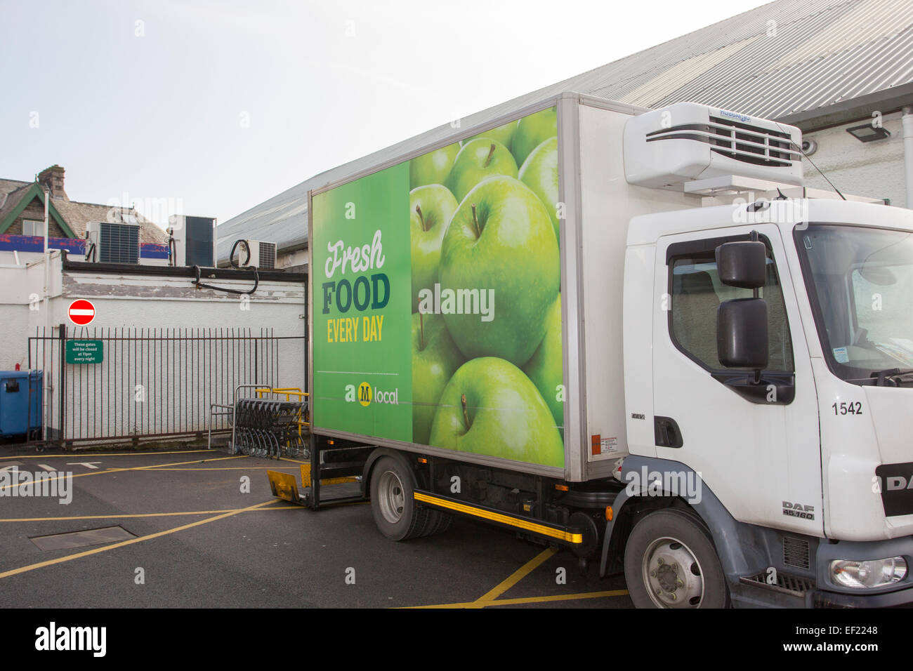 Morrisons lorry hi-res stock photography and images - Alamy