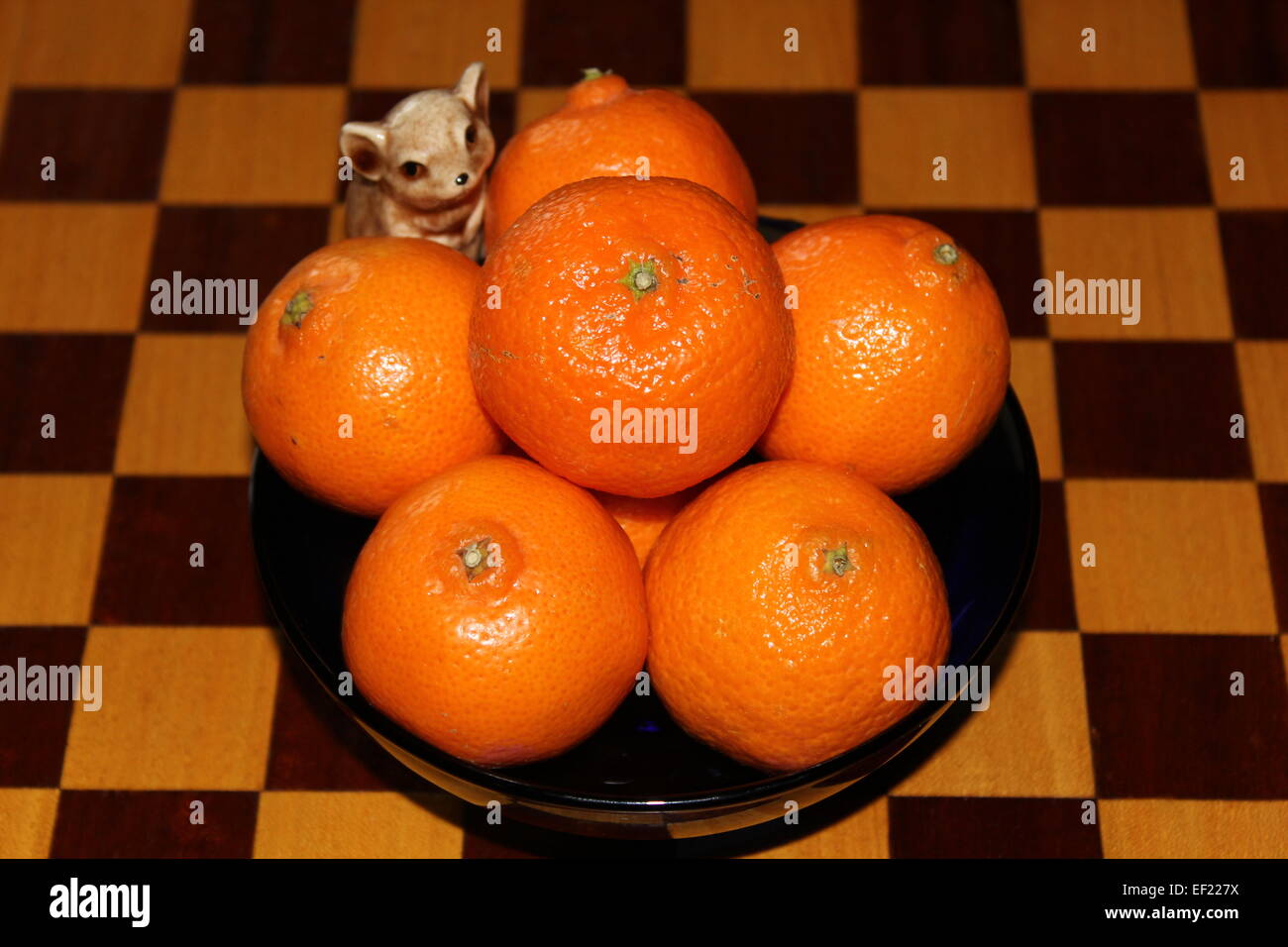 Tangerine display hi-res stock photography and images - Alamy