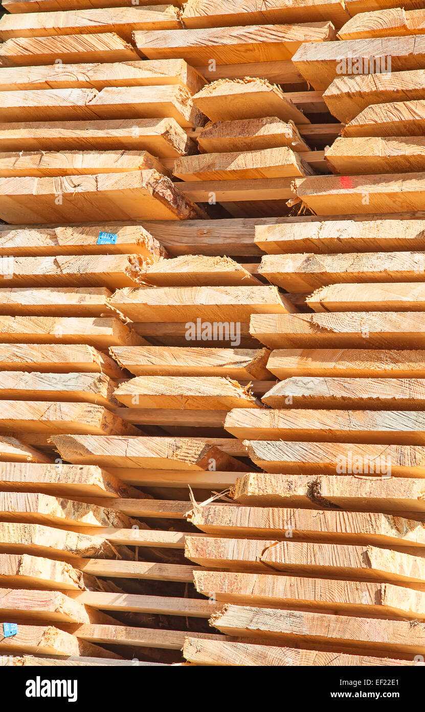 Stack of new wooden studs at the lumber yard Stock Photo - Alamy