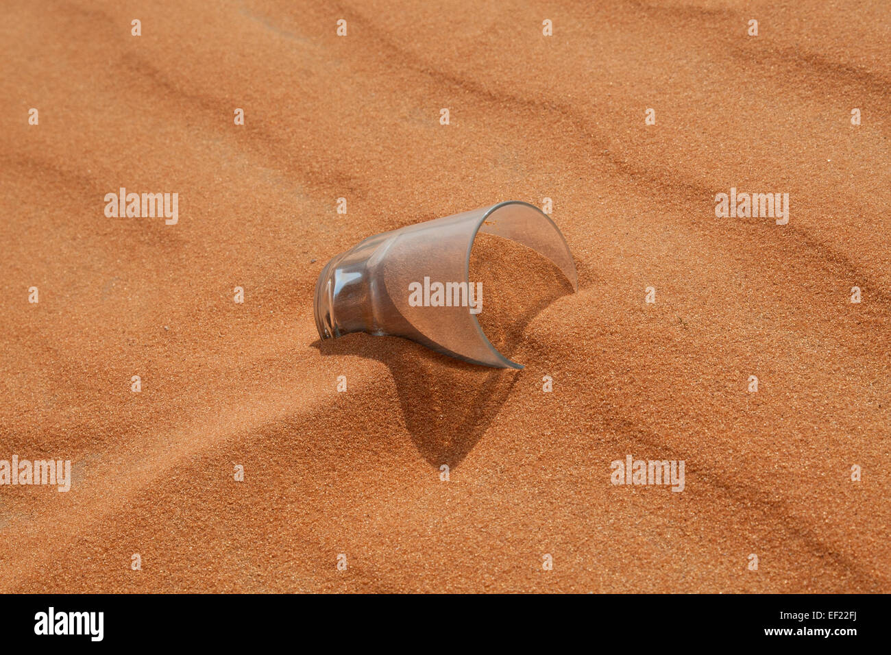 Red sand "Arabian desert" near Riyadh, Saudi Arabia Stock Photo - Alamy