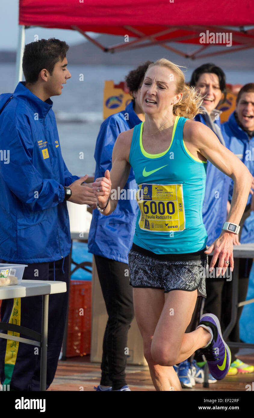 Paula Radcliffe competing in the 10km race at the 2015 Gran Canaria ...
