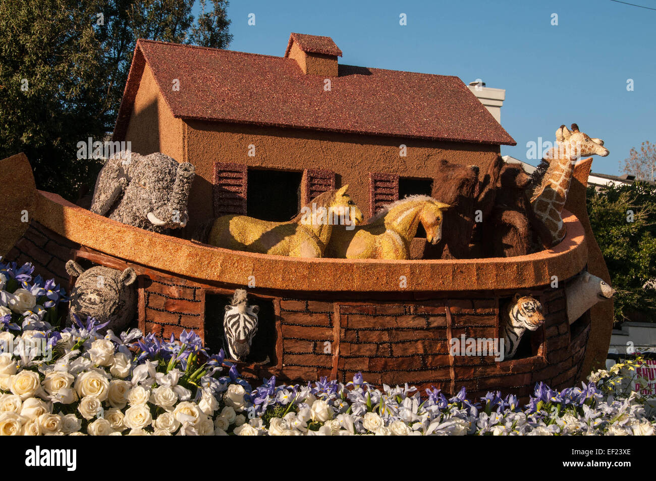 Boat parade float hi-res stock photography and images - Alamy