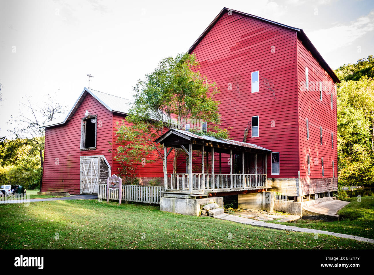 Missouri rockbridge mill rockbridge hi-res stock photography and images ...