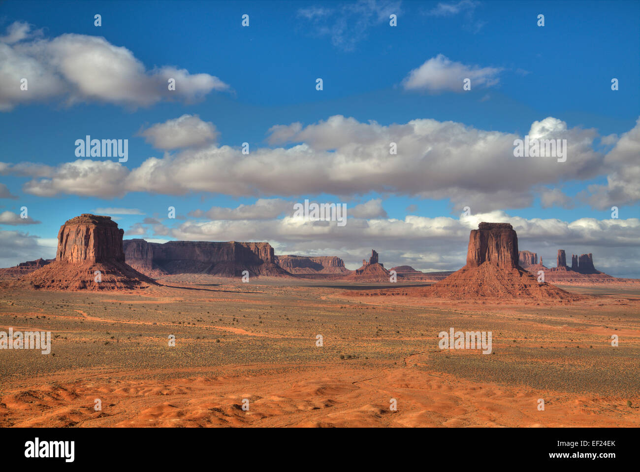 Merrick Butte (left), East Mitten Butte (right), Monument Valley Navajo ...