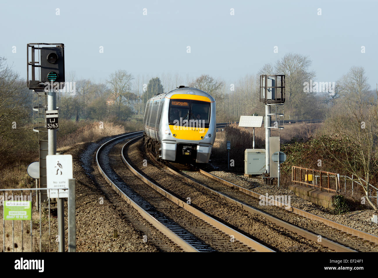 Train Approaching Station Stock Photos & Train Approaching Station ...