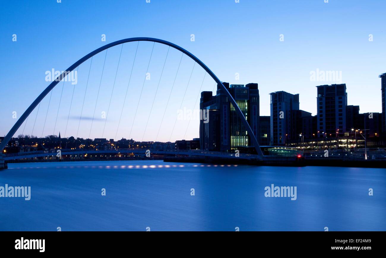 Gateshead Millennium Bridge in Newcastle Stock Photo - Alamy