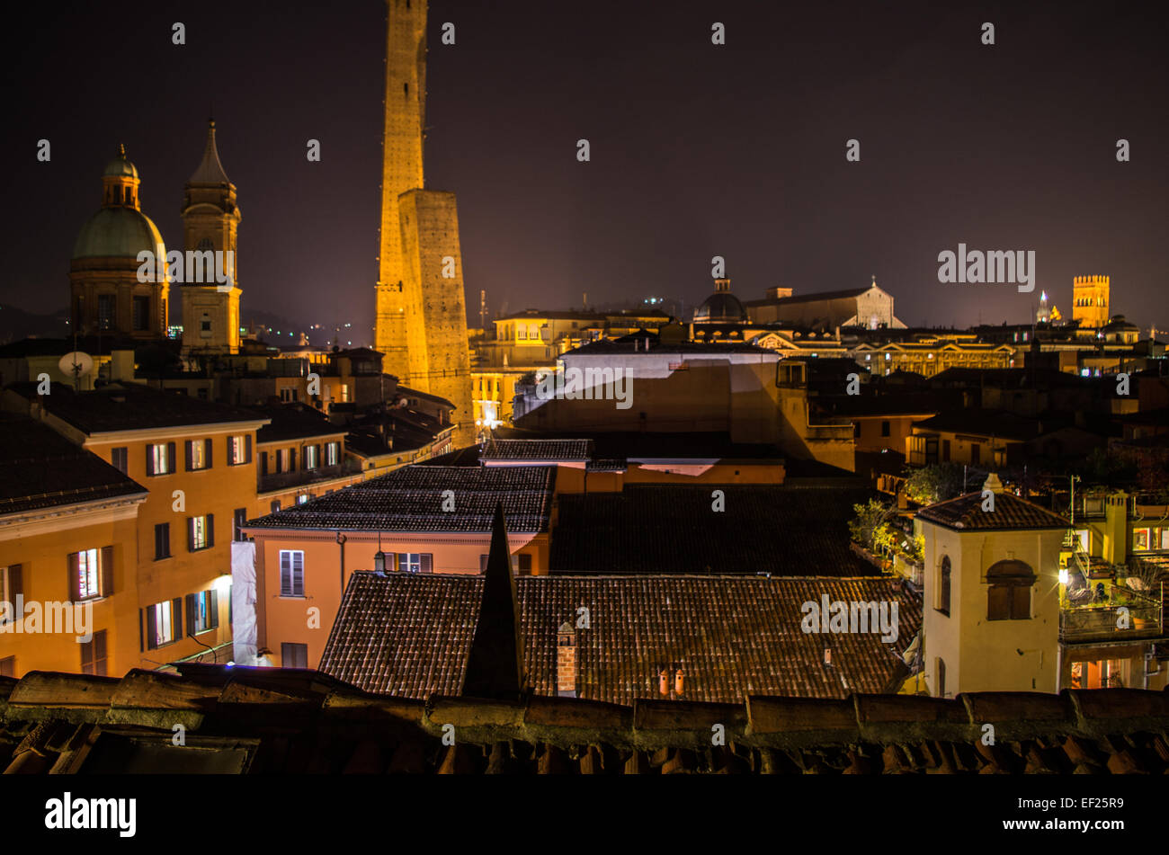 Medieval bologna background hi-res stock photography and images - Alamy