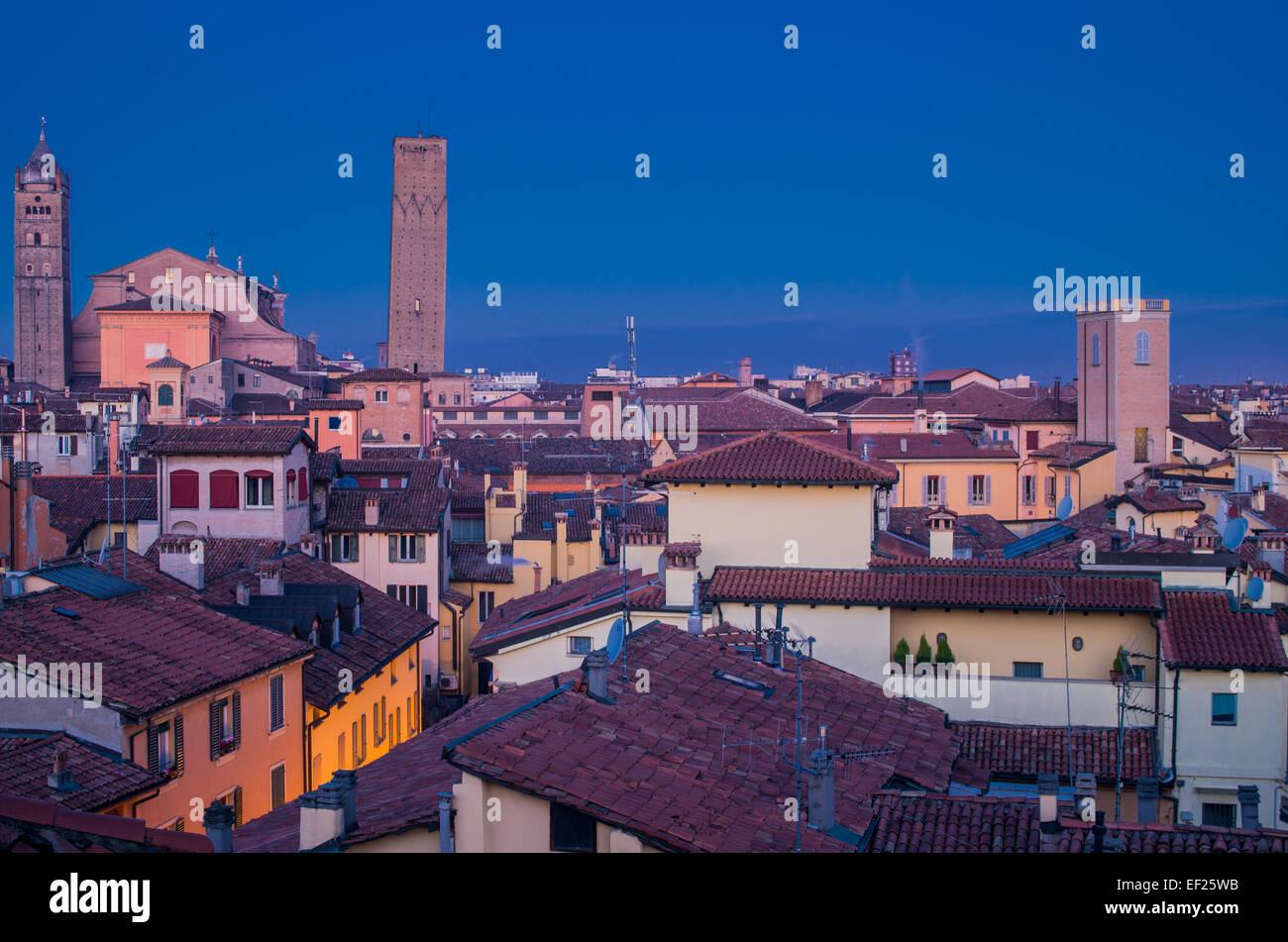Medieval bologna background hi-res stock photography and images - Alamy