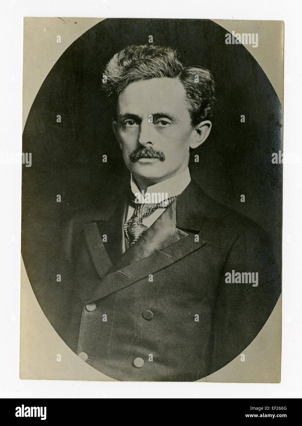 Dr pearson hi-res stock photography and images - Alamy