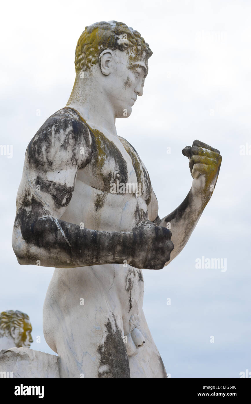 Boxer statue rome hi-res stock photography and images - Alamy