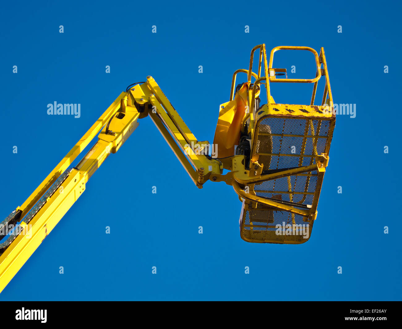 Hoist crane hi-res stock photography and images - Alamy