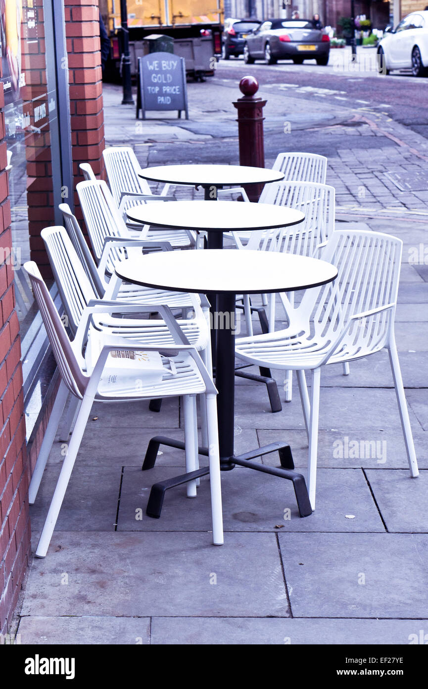 Tables black and white image hi-res stock photography and images - Alamy