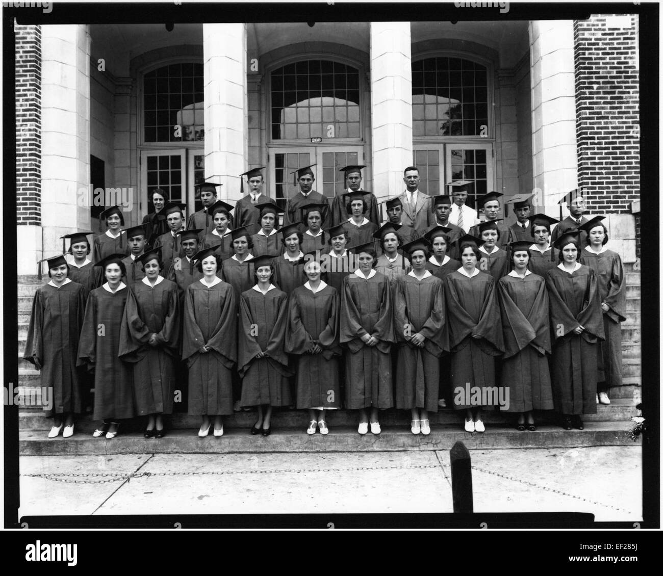 1950s photograph group students hi-res stock photography and images - Alamy