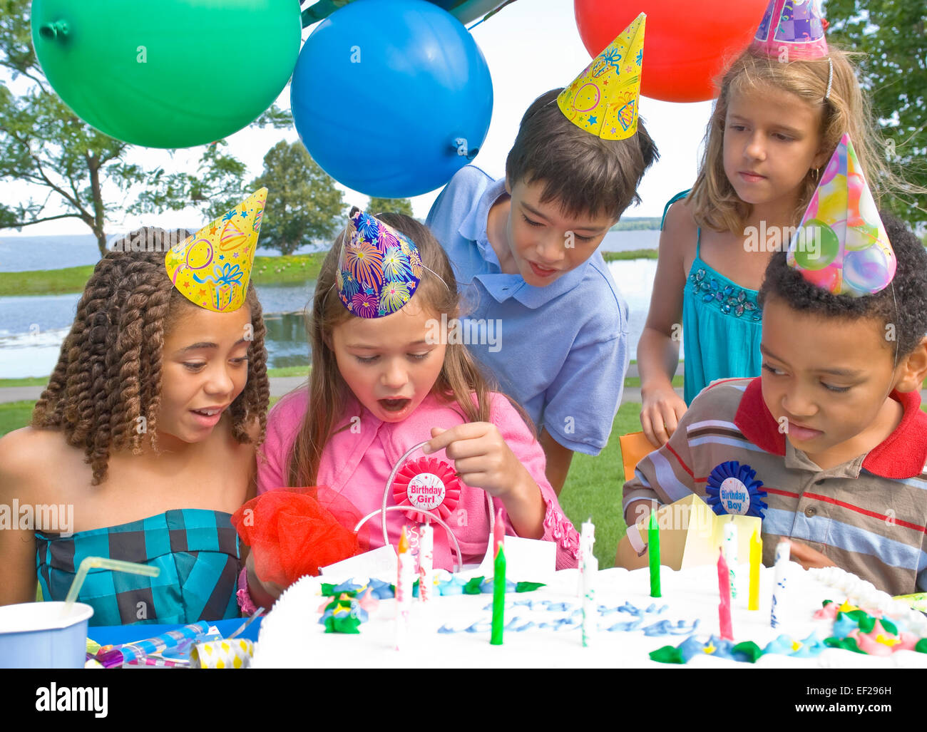 Group of children at birthday party Stock Photo - Alamy