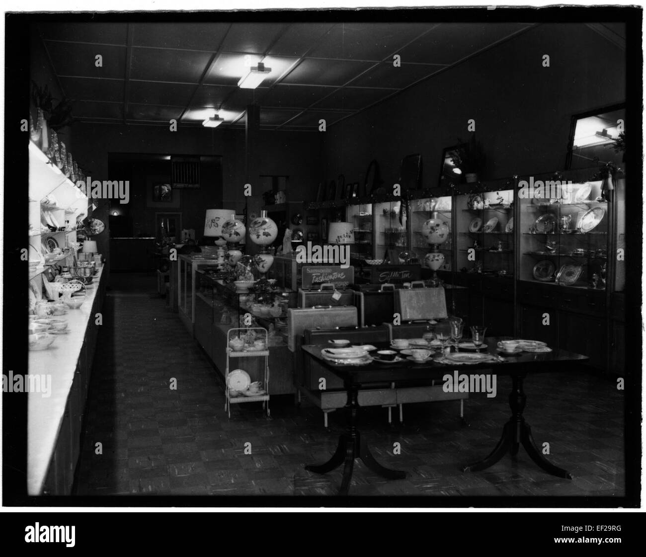 1950s store interior hi-res stock photography and images - Alamy