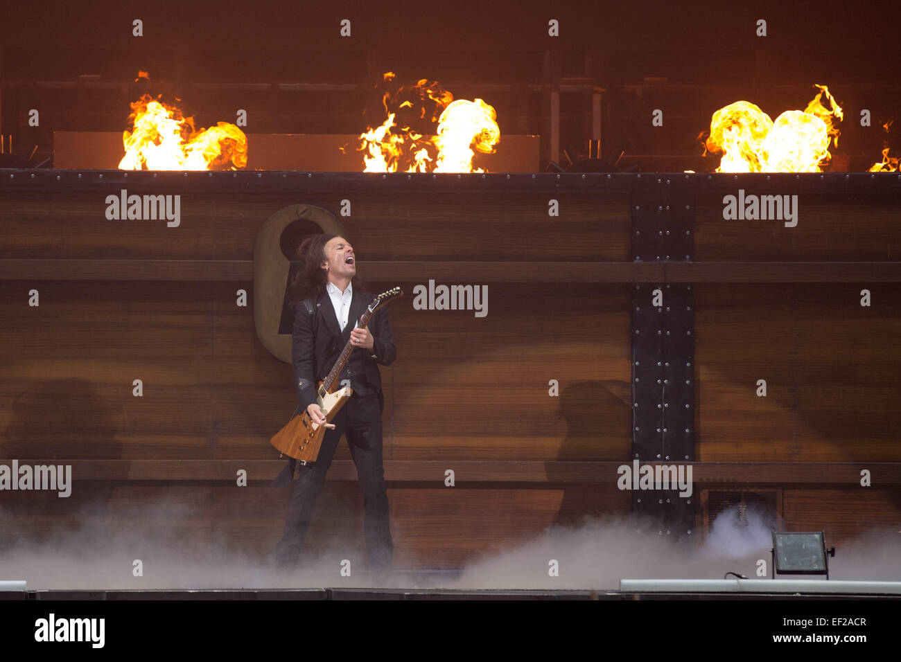 Madison, Wisconsin, USA. 2nd Jan, 2015. Guitarist AL PITRELLI of Trans ...