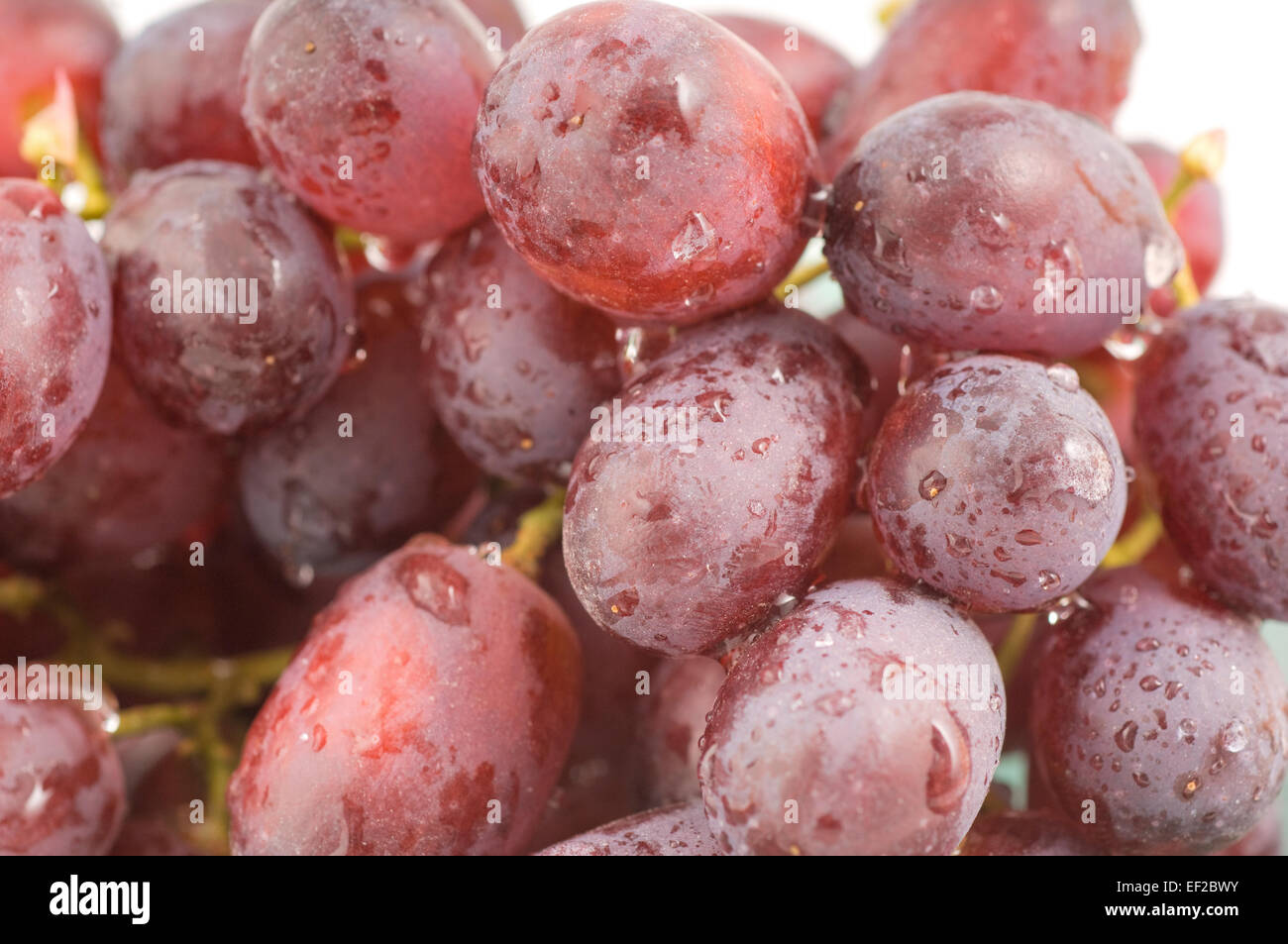 Bowl of red grapes Stock Photo - Alamy