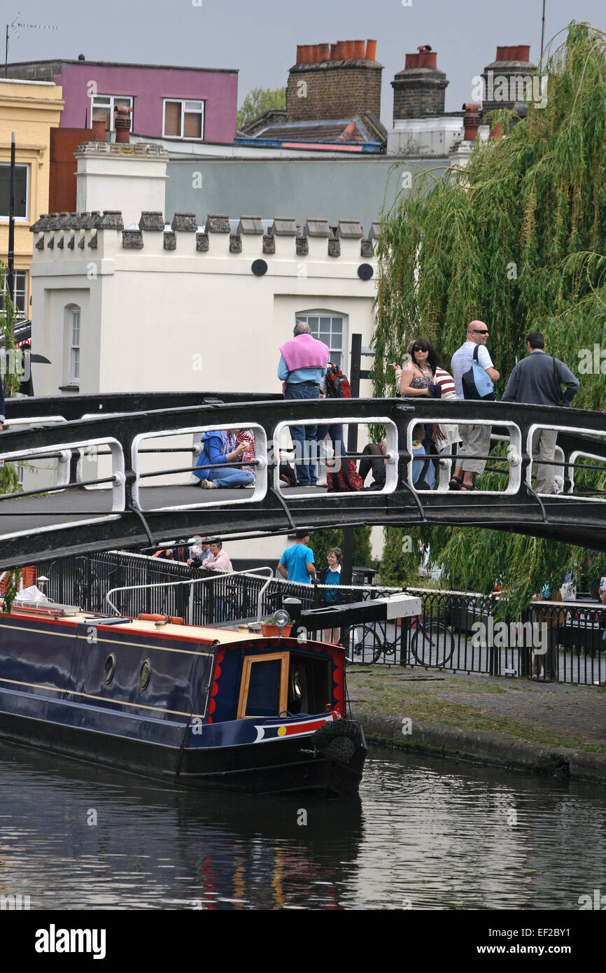Canal or waterway with boats in camden town High Resolution Stock ...