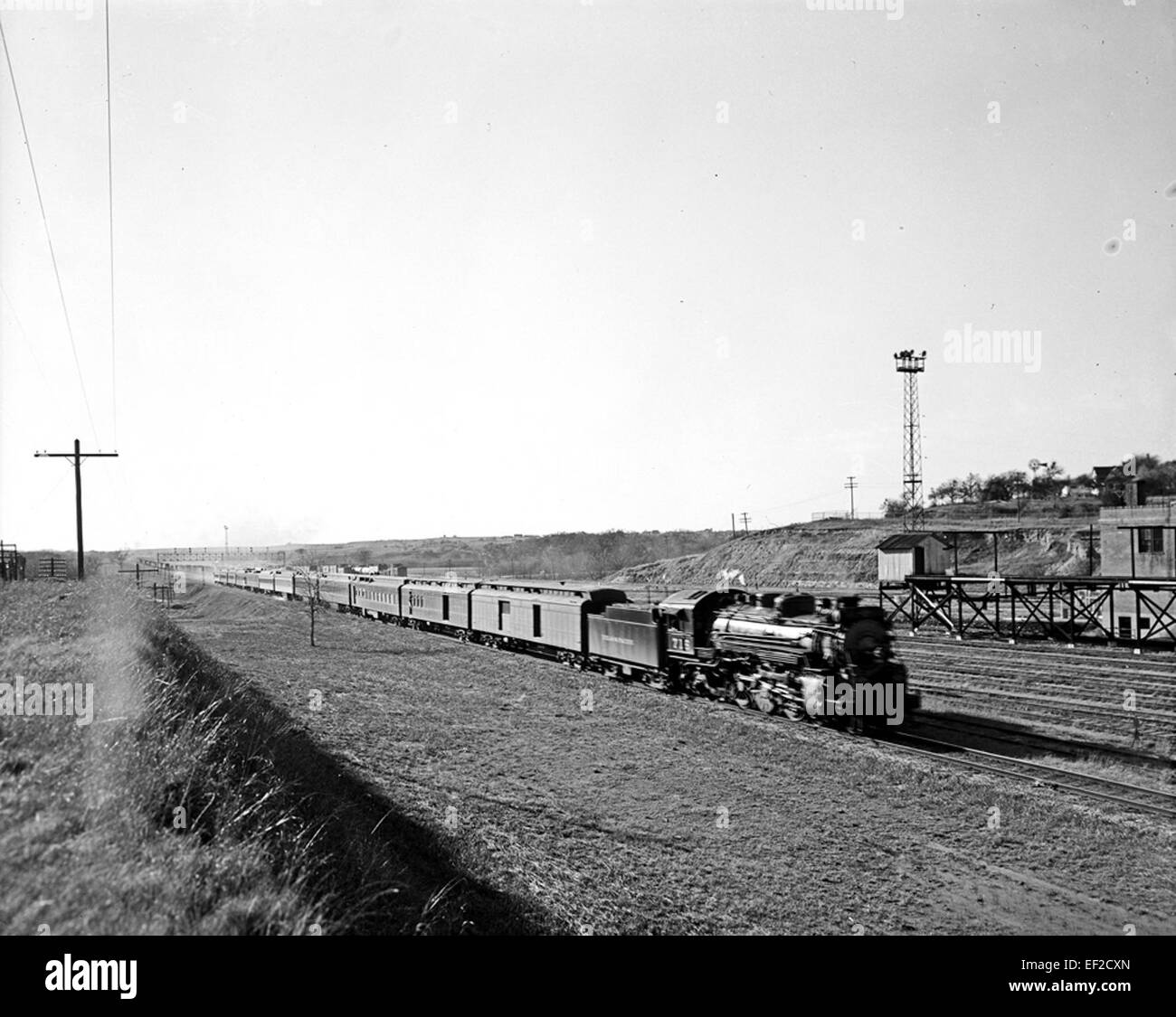 Railroad workers locomotive texas hi-res stock photography and images ...