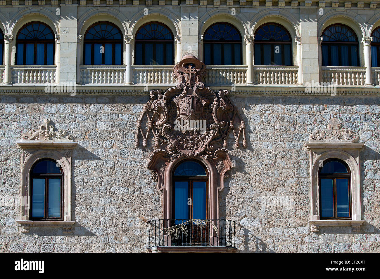 Medieval archiepiscopal palace hi-res stock photography and images - Alamy