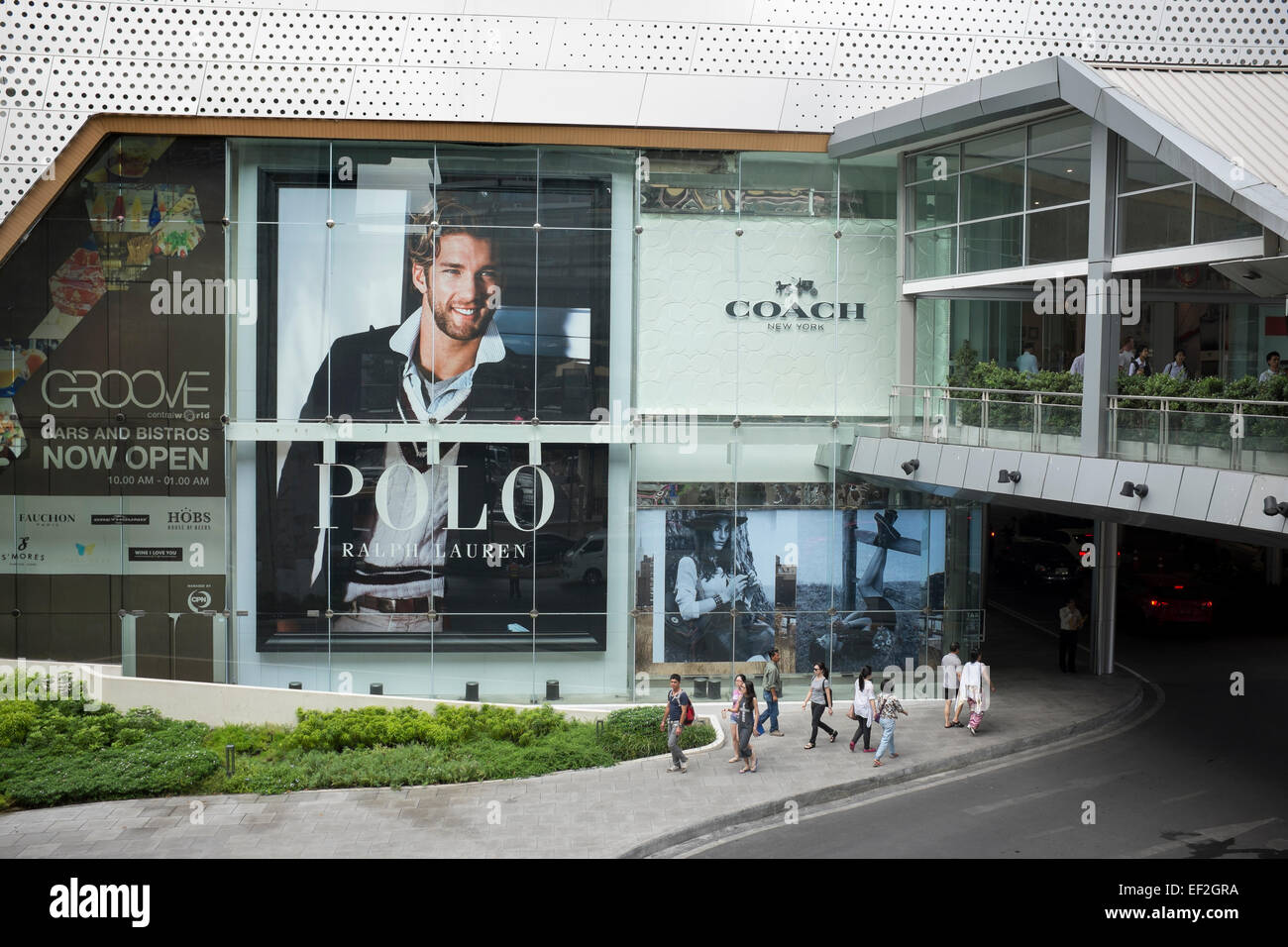 Central world bangkok hi-res stock photography and images - Alamy