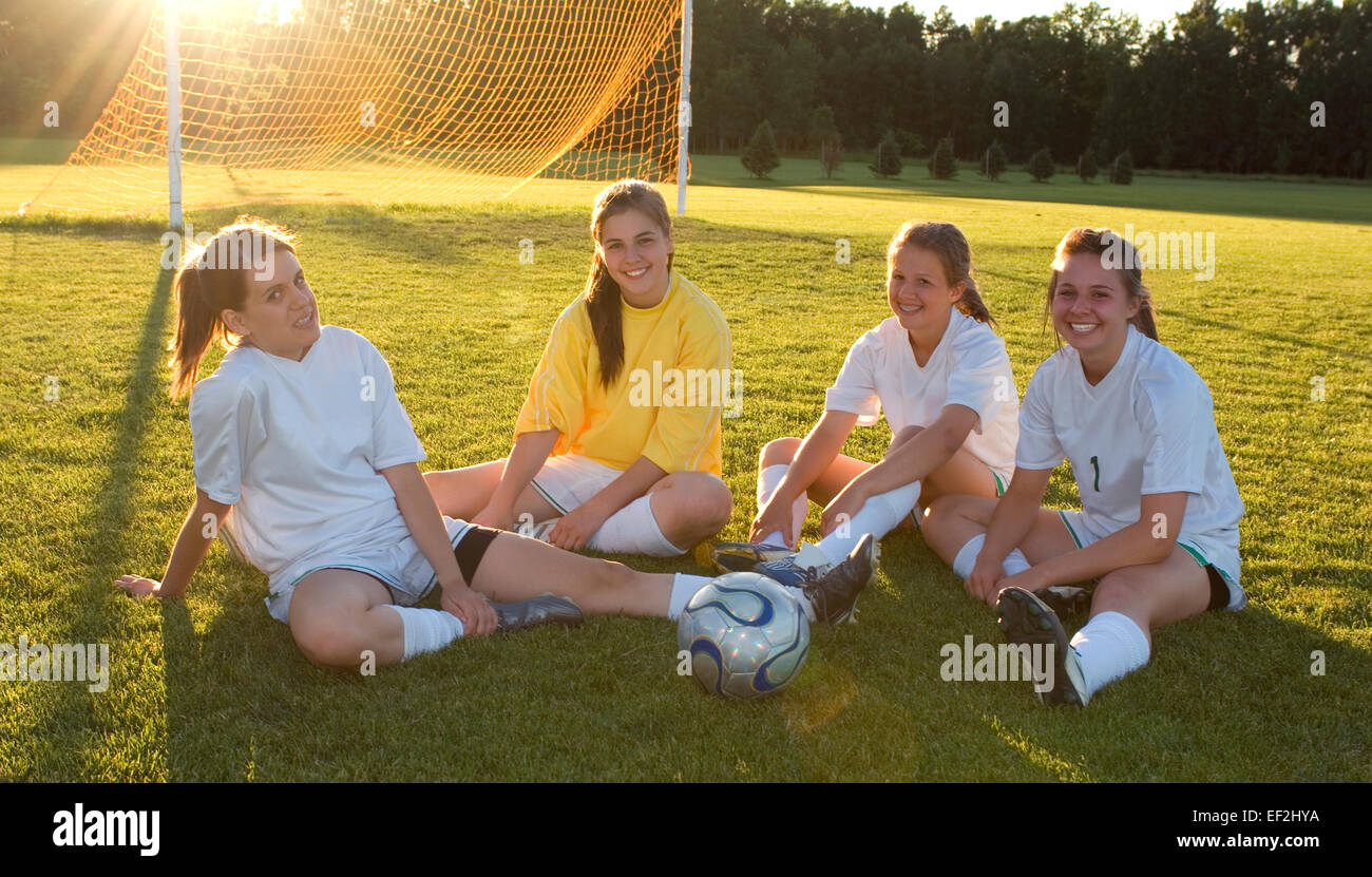 Pre teen girls soccer hi-res stock photography and images - Alamy