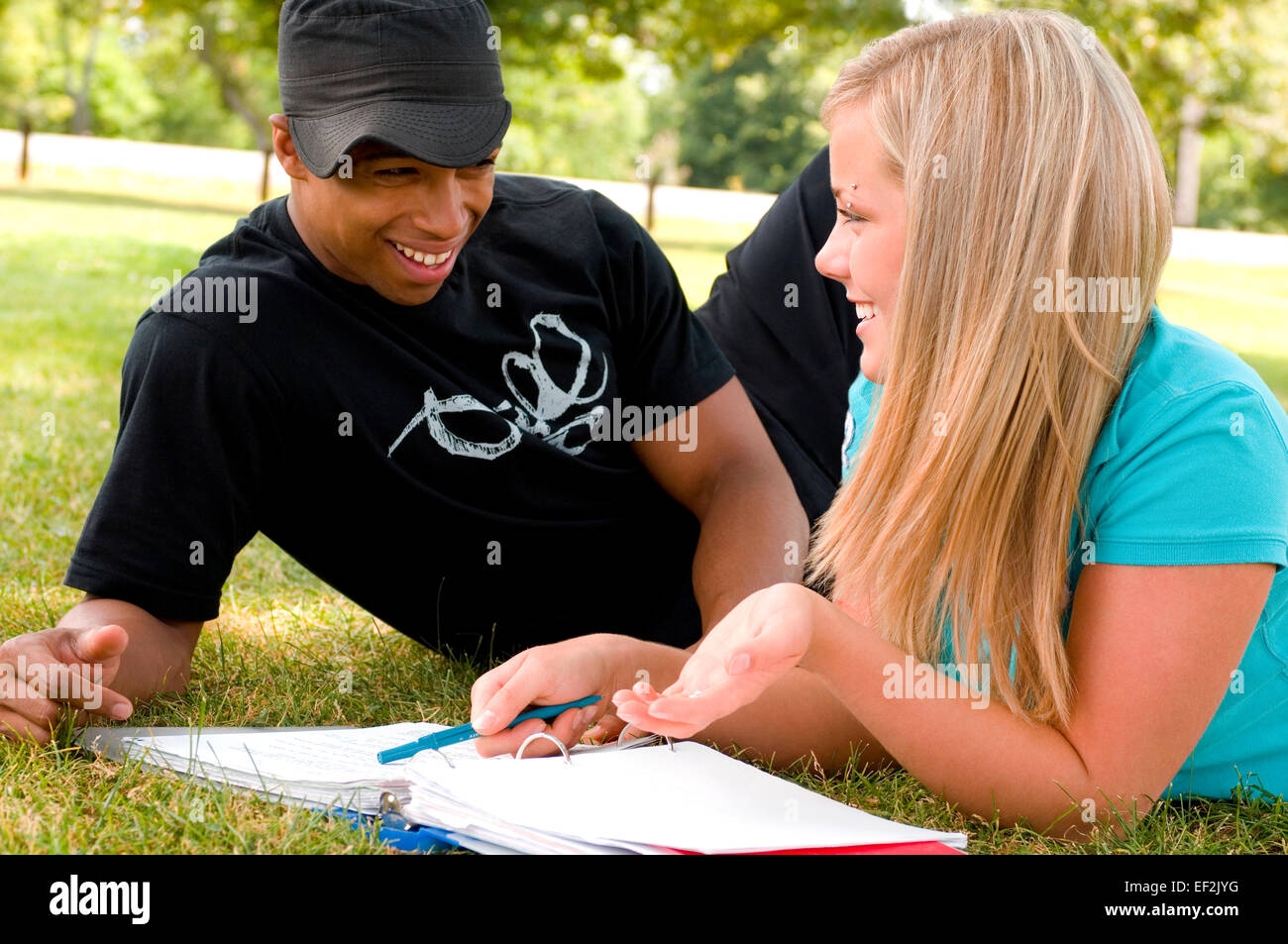 School friends studying talking hi-res stock photography and images - Alamy